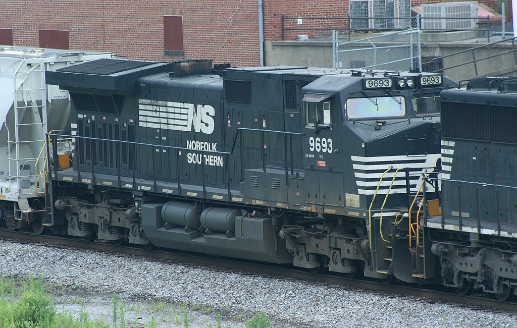 NS 9693